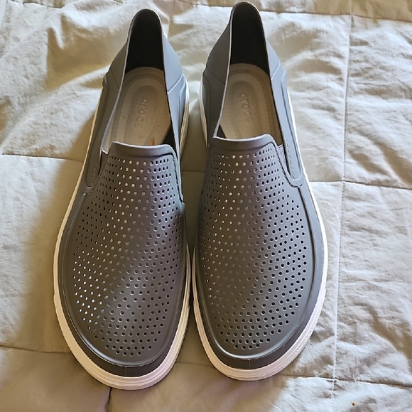 CROCS | Shoes | Awesome Citilane Crocs Mens Perforated Gray Loafers ...